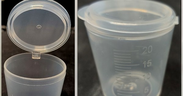 ⚡️台灣現貨秒出⚡️ 知母時 餵藥杯20ml 含蓋量杯藥水杯 塑膠量杯20CC不外洩幼兒藥水杯 PP 材質